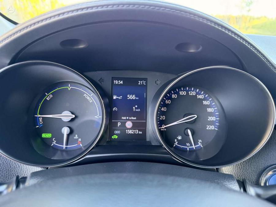 Серый Тойота C-HR 2021 в Вильнюс, объемом двигателя 1.80 л и пробегом 158 тыс. км за 18950 €, фото 38 на AUTOMOTO.COM.LV