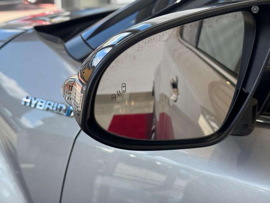 Серый Тойота C-HR 2021 в Шяуляй, объемом двигателя 1.80 л и пробегом 87 тыс. км за 20900 €, фото 11 на AUTOMOTO.COM.LV