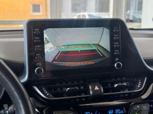 Серый Тойота C-HR 2021 в Шяуляй, объемом двигателя 1.80 л и пробегом 87 тыс. км за 20900 €, фото 21 на AUTOMOTO.COM.LV