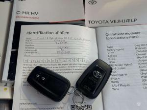 Серый Тойота C-HR 2021 в Шяуляй, объемом двигателя 1.80 л и пробегом 87 тыс. км за 20900 €, фото 28 на AUTOMOTO.COM.LV