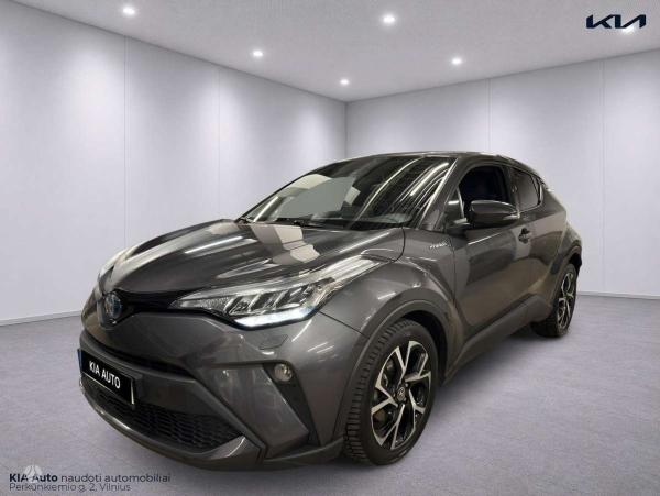 Серый Тойота C-HR 2021 в Вильнюс, объемом двигателя 1.80 л и пробегом 35 тыс. км за 21900 €, фото 1 на AUTOMOTO.COM.LV