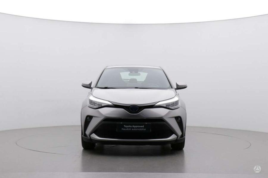 Grey Toyota C-HR 2021 in Vilnius, with an engine capacity of 1.80 L and mileage of 91 thousand km for 23900 €, photo 7 on AUTOMOTO.COM.LV