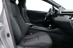 Grey Toyota C-HR 2021 in Vilnius, with an engine capacity of 1.80 L and mileage of 91 thousand km for 23900 €, photo 10 on AUTOMOTO.COM.LV
