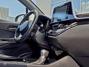 Pelēks Toyota C-HR 2021 Šauļi, ar dzinēja tilpumu 1.80 L un nobraukumu 155 tūkst. km par 17450 €, foto 20 vietnē AUTOMOTO.COM.LV