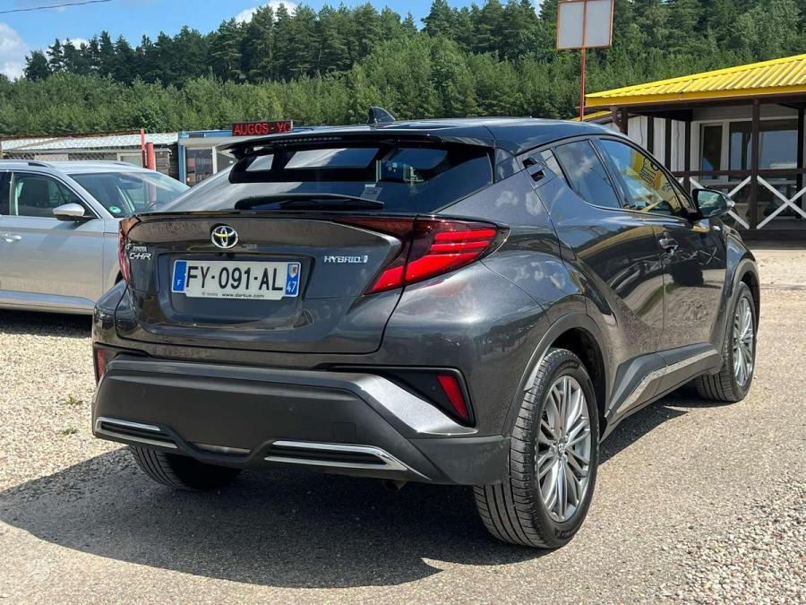 Grey Toyota C-HR 2021 in Vilnius, with an engine capacity of 2.00 L and mileage of 90 thousand km for 23980 €, photo 3 on AUTOMOTO.COM.LV