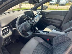 Grey Toyota C-HR 2021 in Vilnius, with an engine capacity of 2.00 L and mileage of 90 thousand km for 23980 €, photo 11 on AUTOMOTO.COM.LV