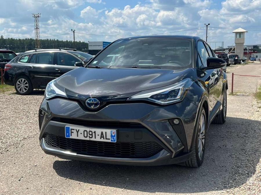 Grey Toyota C-HR 2021 in Vilnius, with an engine capacity of 2.00 L and mileage of 90 thousand km for 23980 €, photo 6 on AUTOMOTO.COM.LV