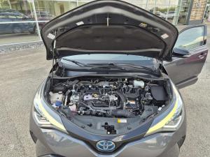 Grey Toyota C-HR 2021 in Panevezys, with an engine capacity of 1.99 L and mileage of 103 thousand km for 19990 €, photo 29 on AUTOMOTO.COM.LV
