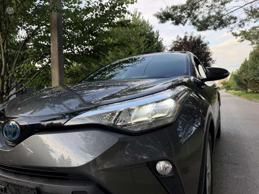Pelēks Toyota C-HR 2021 Kauņa, ar dzinēja tilpumu 1.80 L un nobraukumu 225 tūkst. km par 13000 €, foto 10 vietnē AUTOMOTO.COM.LV