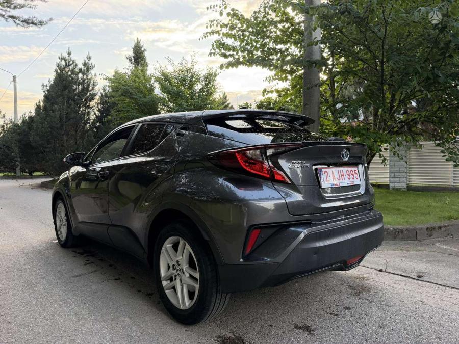 Pelēks Toyota C-HR 2021 Kauņa, ar dzinēja tilpumu 1.80 L un nobraukumu 225 tūkst. km par 13000 €, foto 12 vietnē AUTOMOTO.COM.LV