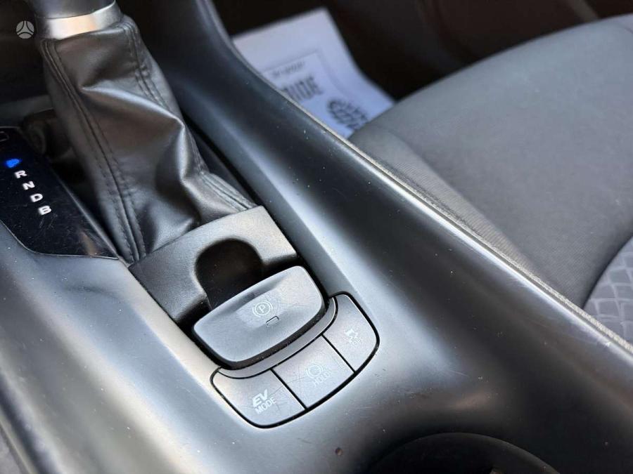 Pelēks Toyota C-HR 2021 Kauņa, ar dzinēja tilpumu 1.80 L un nobraukumu 225 tūkst. km par 13000 €, foto 21 vietnē AUTOMOTO.COM.LV