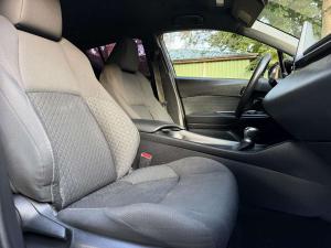 Pelēks Toyota C-HR 2021 Kauņa, ar dzinēja tilpumu 1.80 L un nobraukumu 225 tūkst. km par 13000 €, foto 25 vietnē AUTOMOTO.COM.LV