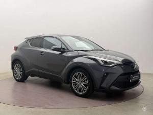 Pelēks Toyota C-HR 2021 Panevēža, ar dzinēja tilpumu 1.80 L un nobraukumu 63 tūkst. km par 23790 €, foto 4 vietnē AUTOMOTO.COM.LV