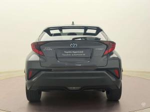 Pelēks Toyota C-HR 2021 Panevēža, ar dzinēja tilpumu 1.80 L un nobraukumu 63 tūkst. km par 23790 €, foto 8 vietnē AUTOMOTO.COM.LV