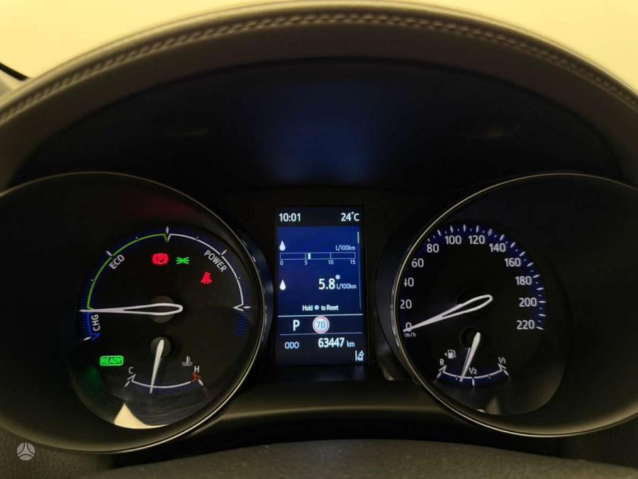 Pelēks Toyota C-HR 2021 Panevēža, ar dzinēja tilpumu 1.80 L un nobraukumu 63 tūkst. km par 23790 €, foto 26 vietnē AUTOMOTO.COM.LV