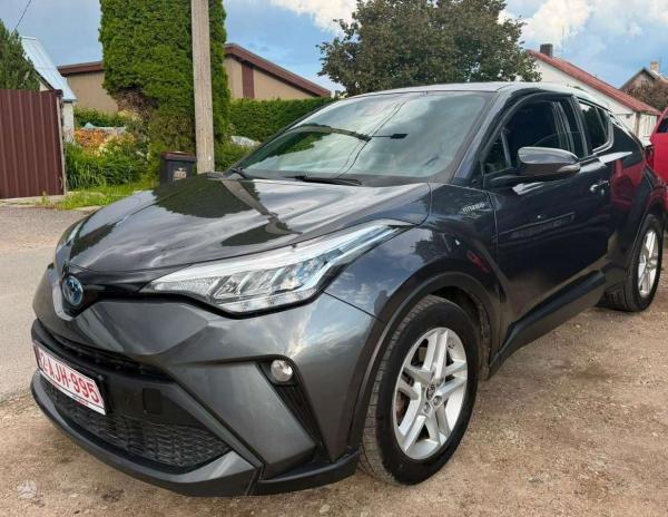 Grey Toyota C-HR 2021 in Siauliai, with an engine capacity of 1.80 L and mileage of 235 thousand km for 13013 €, photo 1 on AUTOMOTO.COM.LV