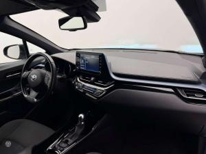 Pelēks Toyota C-HR 2021 Panevēža, ar dzinēja tilpumu 1.99 L un nobraukumu 129 tūkst. km par 21590 €, foto 18 vietnē AUTOMOTO.COM.LV