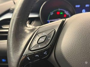 Pelēks Toyota C-HR 2021 Panevēža, ar dzinēja tilpumu 1.99 L un nobraukumu 129 tūkst. km par 21590 €, foto 21 vietnē AUTOMOTO.COM.LV