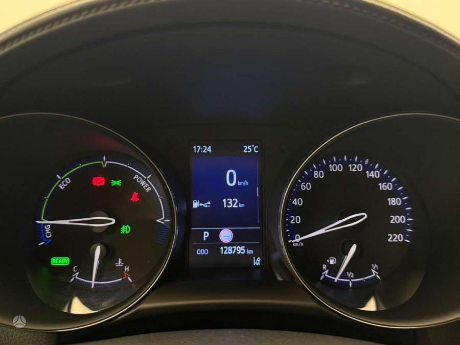 Pelēks Toyota C-HR 2021 Panevēža, ar dzinēja tilpumu 1.99 L un nobraukumu 129 tūkst. km par 21590 €, foto 26 vietnē AUTOMOTO.COM.LV