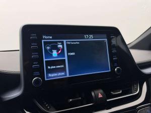 Pelēks Toyota C-HR 2021 Panevēža, ar dzinēja tilpumu 1.99 L un nobraukumu 129 tūkst. km par 21590 €, foto 28 vietnē AUTOMOTO.COM.LV