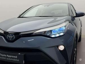 Pelēks Toyota C-HR 2021 Panevēža, ar dzinēja tilpumu 1.99 L un nobraukumu 129 tūkst. km par 21590 €, foto 36 vietnē AUTOMOTO.COM.LV