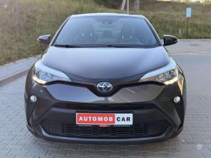 Серый Тойота C-HR 2021 в Вильнюс, объемом двигателя 1.80 л и пробегом 176 тыс. км за 16950 €, фото 3 на AUTOMOTO.COM.LV