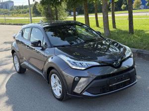 Grey Toyota C-HR 2021 in Panevezys, with an engine capacity of 1.80 L and mileage of 54 thousand km for 17900 €, photo 11 on AUTOMOTO.COM.LV