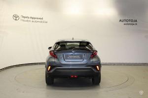 Серый Тойота C-HR 2021 в Каунас, объемом двигателя 1.80 л и пробегом 78 тыс. км за 21900 €, фото 5 на AUTOMOTO.COM.LV
