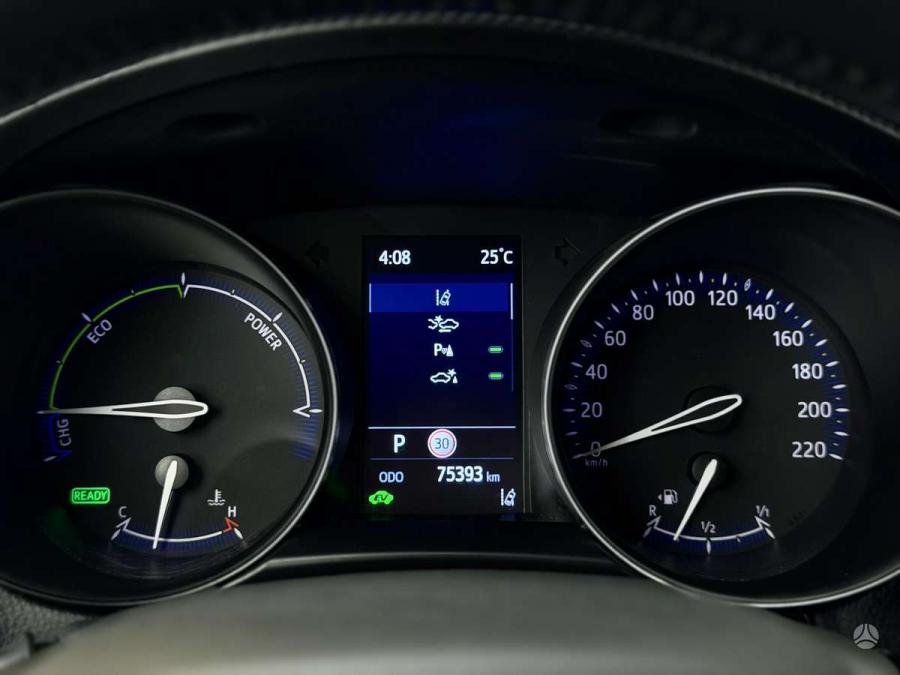 Grey Toyota C-HR 2021 in Vilnius, with an engine capacity of 1.80 L and mileage of 75 thousand km for 18900 €, photo 28 on AUTOMOTO.COM.LV