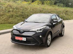 Серый Тойота C-HR 2021 в Вильнюс, объемом двигателя 1.80 л и пробегом 176 тыс. км за 16650 €, фото  на AUTOMOTO.COM.LV