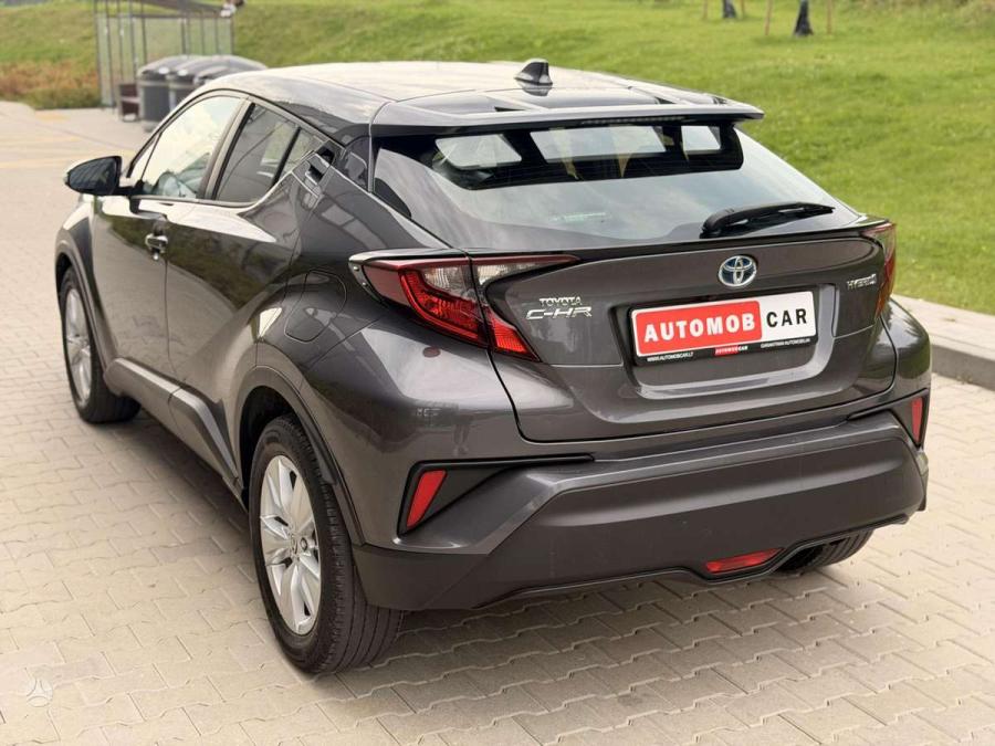 Pelēks Toyota C-HR 2021 Viļņa, ar dzinēja tilpumu 1.80 L un nobraukumu 176 tūkst. km par 16650 €, foto 9 vietnē AUTOMOTO.COM.LV