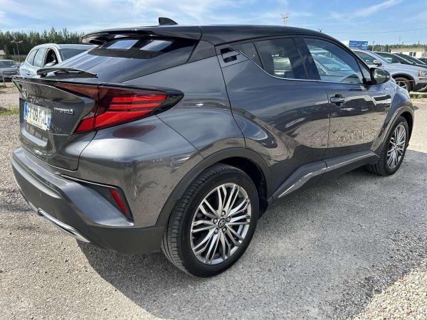 Grey Toyota C-HR 2021 in Vilnius, with an engine capacity of 1.99 L and mileage of 94 thousand km for 22300 €, photo 2 on AUTOMOTO.COM.LV