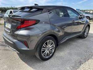 Grey Toyota C-HR 2021 in Vilnius, with an engine capacity of 1.99 L and mileage of 94 thousand km for 22300 €, photo 3 on AUTOMOTO.COM.LV