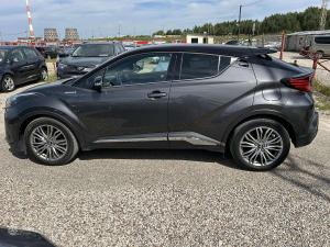 Grey Toyota C-HR 2021 in Vilnius, with an engine capacity of 1.99 L and mileage of 94 thousand km for 22300 €, photo 8 on AUTOMOTO.COM.LV
