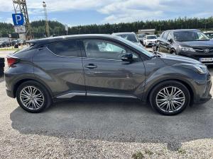 Grey Toyota C-HR 2021 in Vilnius, with an engine capacity of 1.99 L and mileage of 94 thousand km for 22300 €, photo 10 on AUTOMOTO.COM.LV