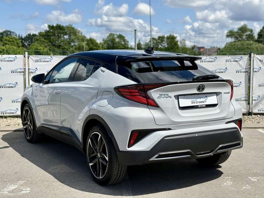 Серый Тойота C-HR 2021 в Вильнюс, объемом двигателя 1.99 л и пробегом 150 тыс. км за 21800 €, фото 5 на AUTOMOTO.COM.LV