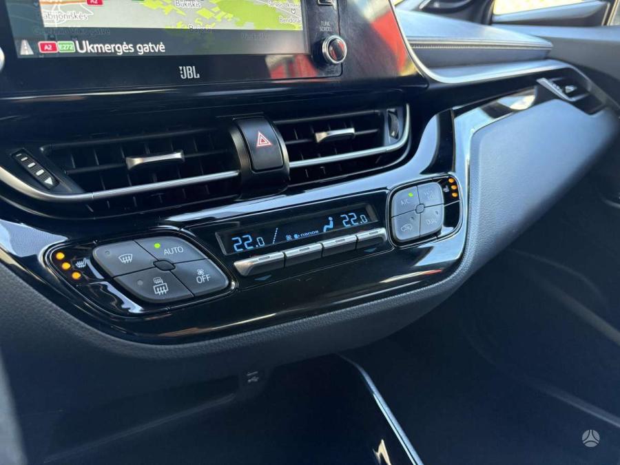 Серый Тойота C-HR 2021 в Вильнюс, объемом двигателя 1.99 л и пробегом 150 тыс. км за 21800 €, фото 15 на AUTOMOTO.COM.LV