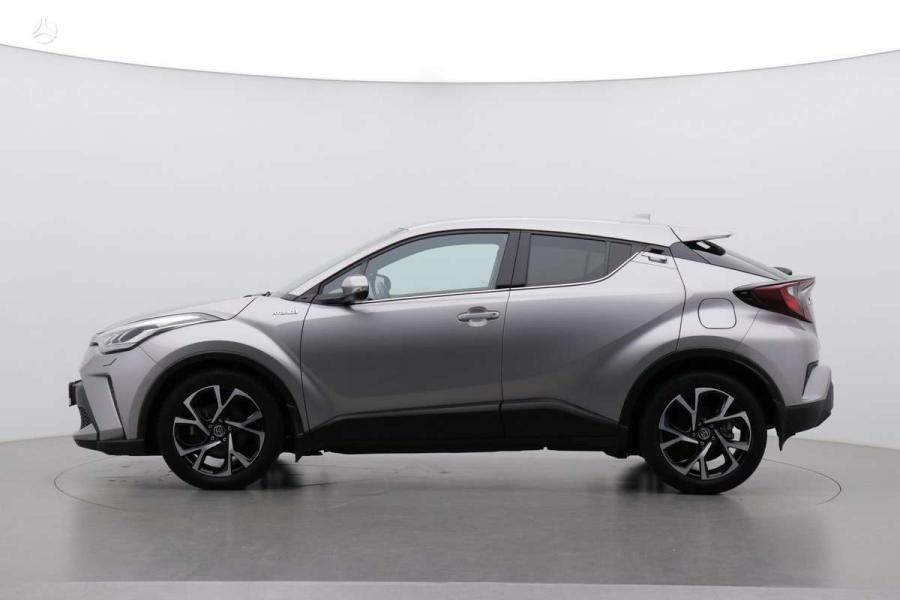 Серый Тойота C-HR 2021 в Вильнюс, объемом двигателя 1.80 л и пробегом 39 тыс. км за 23900 €, фото 5 на AUTOMOTO.COM.LV
