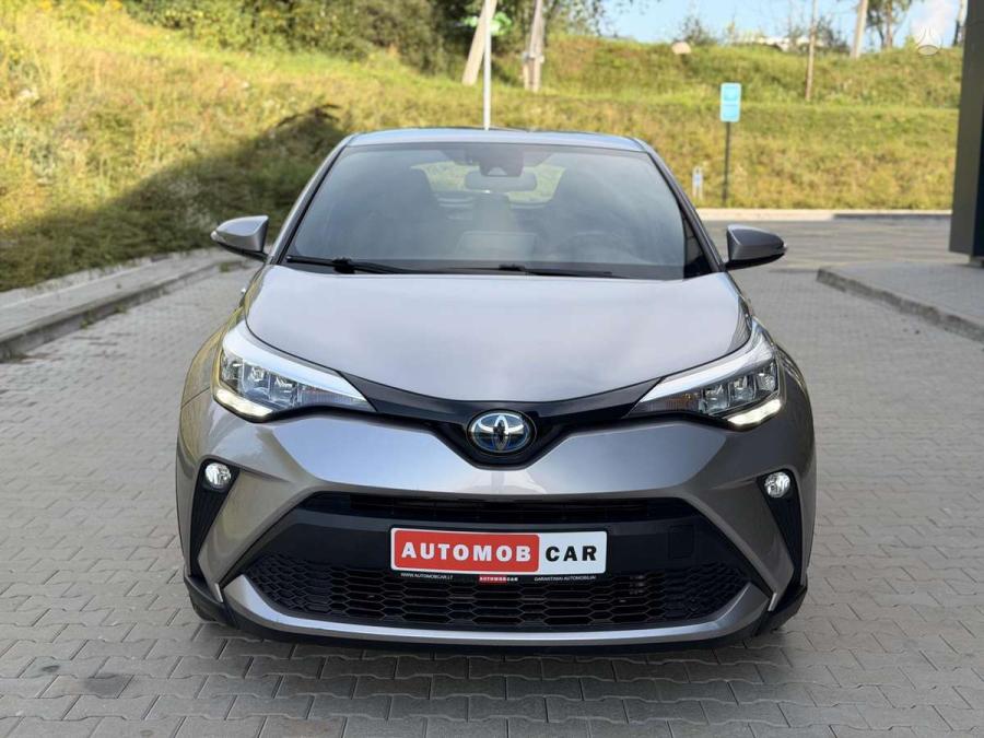 Серый Тойота C-HR 2021 в Вильнюс, объемом двигателя 1.80 л и пробегом 146 тыс. км за 19350 €, фото 3 на AUTOMOTO.COM.LV