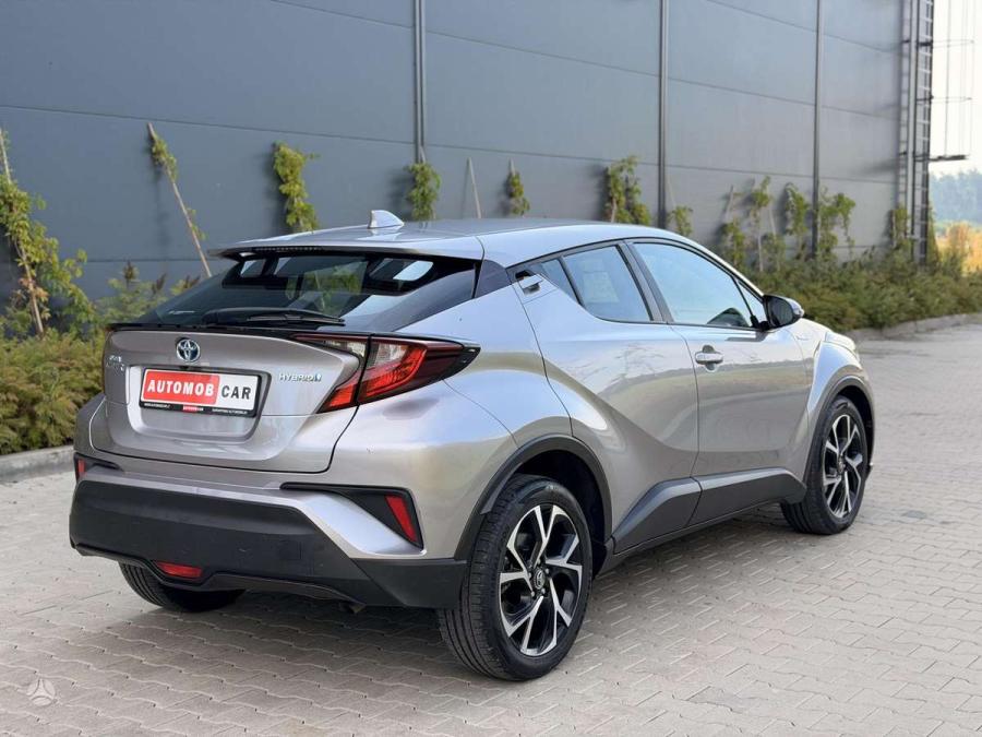 Серый Тойота C-HR 2021 в Вильнюс, объемом двигателя 1.80 л и пробегом 146 тыс. км за 19350 €, фото 6 на AUTOMOTO.COM.LV