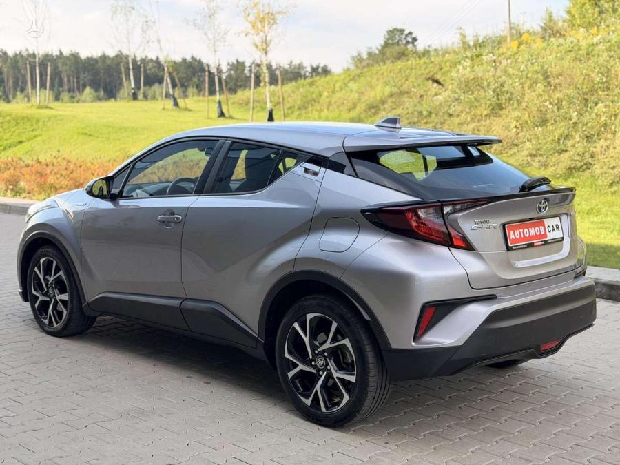 Серый Тойота C-HR 2021 в Вильнюс, объемом двигателя 1.80 л и пробегом 146 тыс. км за 19350 €, фото 10 на AUTOMOTO.COM.LV