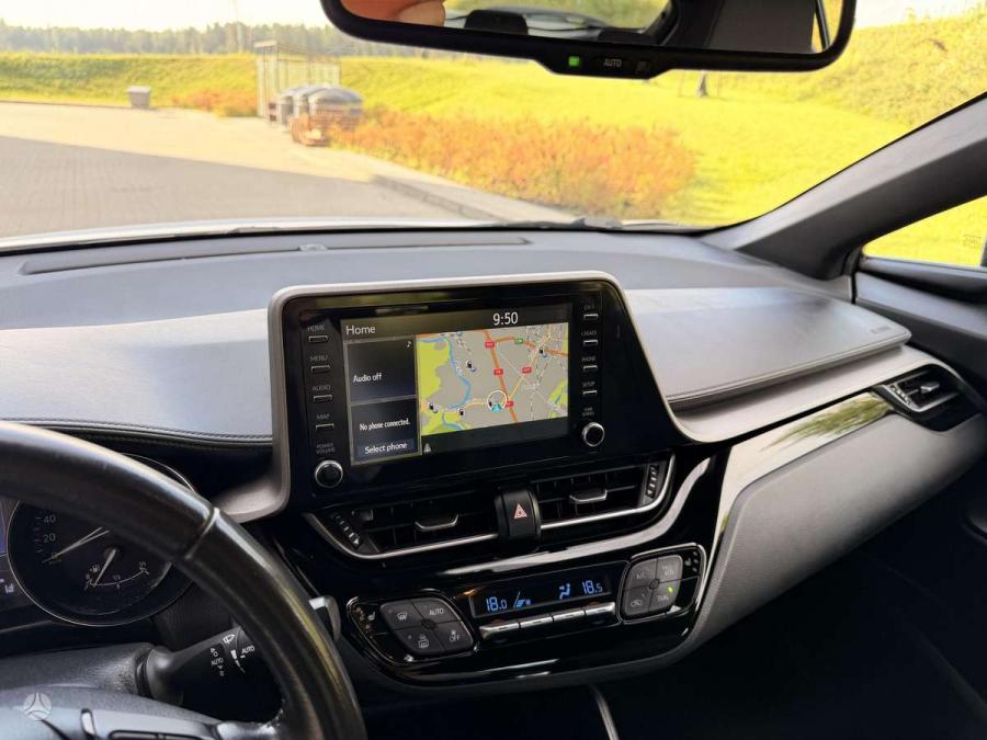 Серый Тойота C-HR 2021 в Вильнюс, объемом двигателя 1.80 л и пробегом 146 тыс. км за 19350 €, фото 31 на AUTOMOTO.COM.LV