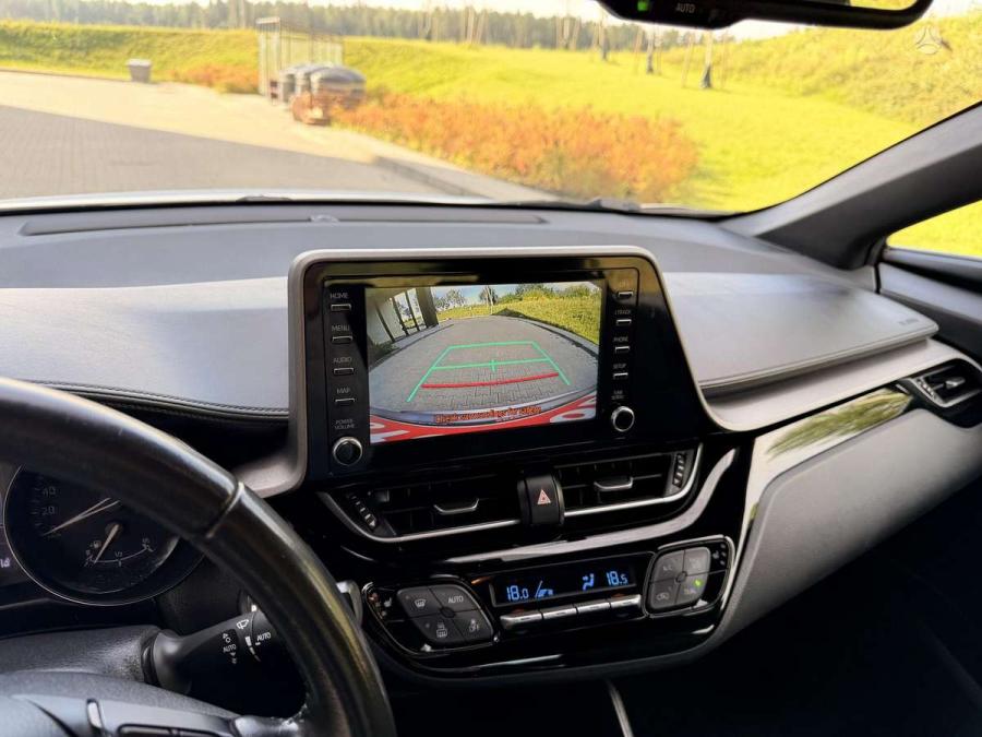 Серый Тойота C-HR 2021 в Вильнюс, объемом двигателя 1.80 л и пробегом 146 тыс. км за 19350 €, фото 32 на AUTOMOTO.COM.LV
