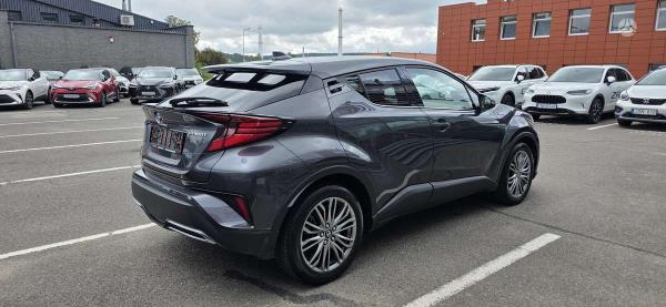 Pelēks Toyota C-HR 2021 Viļņa, ar dzinēja tilpumu 1.99 L un nobraukumu 62 tūkst. km par 25650 €, foto 4 vietnē AUTOMOTO.COM.LV