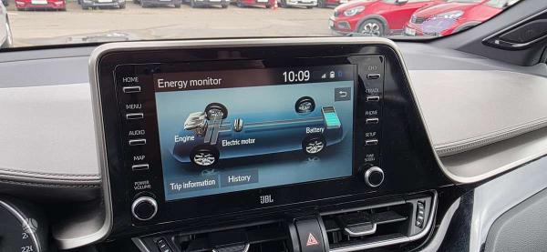 Pelēks Toyota C-HR 2021 Viļņa, ar dzinēja tilpumu 1.99 L un nobraukumu 62 tūkst. km par 25650 €, foto 10 vietnē AUTOMOTO.COM.LV