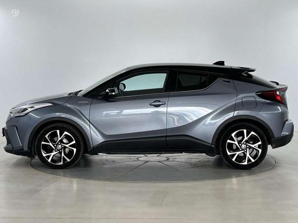 Серый Тойота C-HR 2021 в Вильнюс, объемом двигателя 1.99 л и пробегом 61 тыс. км за 23900 €, фото 4 на AUTOMOTO.COM.LV