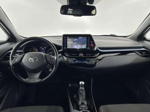 Pelēks Toyota C-HR 2021 Viļņa, ar dzinēja tilpumu 1.99 L un nobraukumu 61 tūkst. km par 23900 €, foto 9 vietnē AUTOMOTO.COM.LV