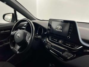 Pelēks Toyota C-HR 2021 Viļņa, ar dzinēja tilpumu 1.99 L un nobraukumu 61 tūkst. km par 23900 €, foto 15 vietnē AUTOMOTO.COM.LV