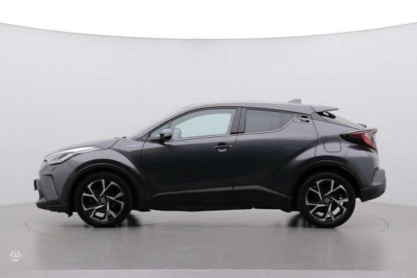 Серый Тойота C-HR 2021 в Вильнюс, объемом двигателя 1.80 л и пробегом 82 тыс. км за 23900 €, фото 5 на AUTOMOTO.COM.LV