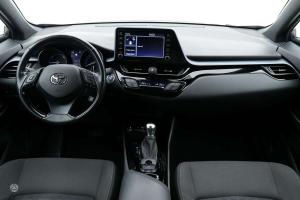 Серый Тойота C-HR 2021 в Вильнюс, объемом двигателя 1.80 л и пробегом 82 тыс. км за 23900 €, фото 8 на AUTOMOTO.COM.LV